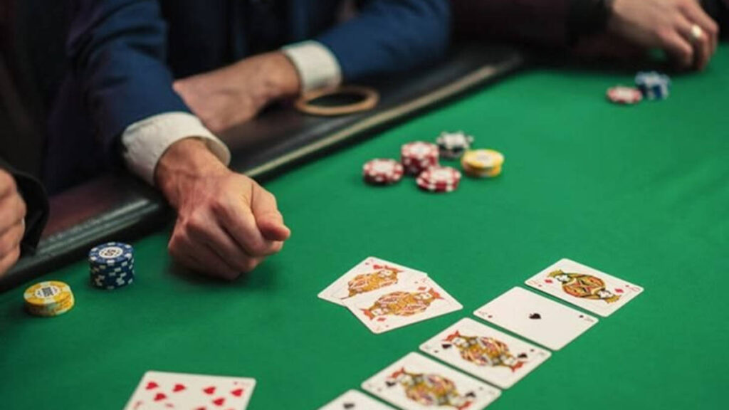 The Difference Between Playing Your Cards and Playing the Situation